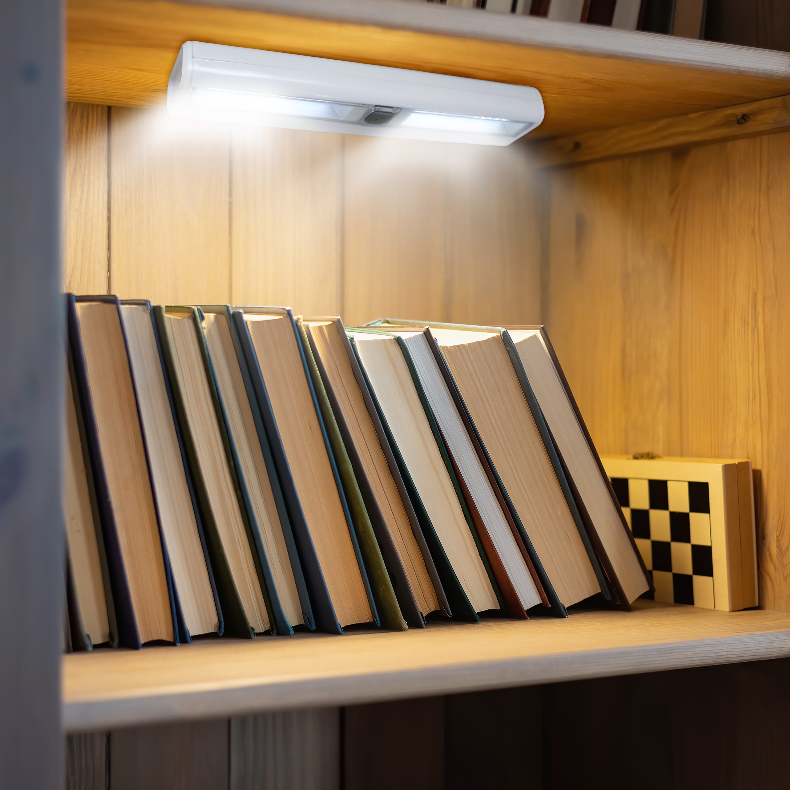 4 Pack Ultra Bright LED Wireless Portable Light Bars w/ Remote Control ...